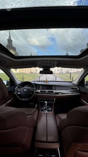 Melns BMW 530 Gran Turismo 2011 Kauņa, ar dzinēja tilpumu 2.99 L un nobraukumu 320 tūkst. km par 8499 €, foto 33 vietnē AUTOMOTO.COM.LV