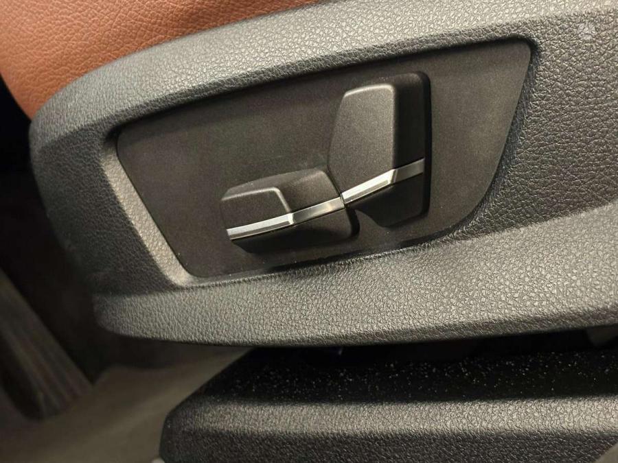 Melns BMW 530 Gran Turismo 2012 Marijampole, ar dzinēja tilpumu 2.99 L un nobraukumu 273 tūkst. km par 8999 €, foto 6 vietnē AUTOMOTO.COM.LV