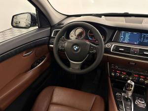 Melns BMW 530 Gran Turismo 2012 Marijampole, ar dzinēja tilpumu 2.99 L un nobraukumu 273 tūkst. km par 8999 €, foto 20 vietnē AUTOMOTO.COM.LV