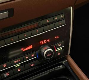 Melns BMW 530 Gran Turismo 2012 Marijampole, ar dzinēja tilpumu 2.99 L un nobraukumu 273 tūkst. km par 8999 €, foto 27 vietnē AUTOMOTO.COM.LV