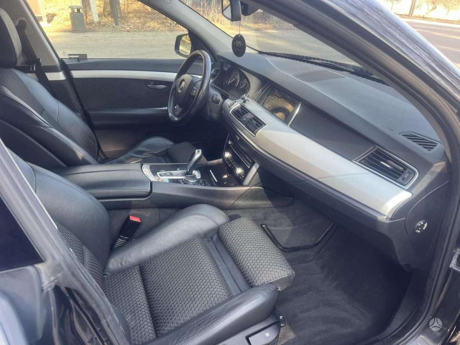 Black BMW 530 Gran Turismo 2012 in Kaunas, with an engine capacity of 2.99 L and mileage of 320 thousand km for 8900 €, photo 9 on AUTOMOTO.COM.LV