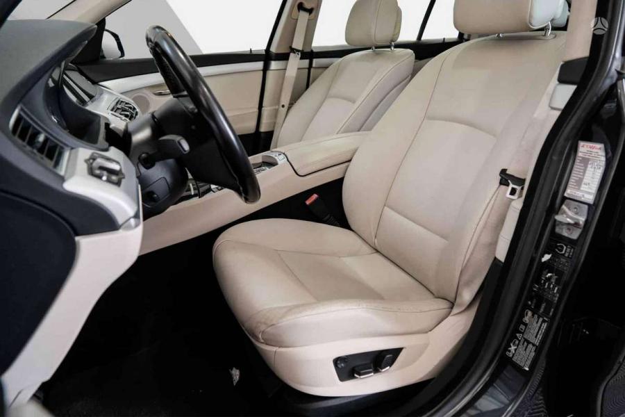 Черный БМВ 530 Gran Turismo 2012 в Каунас, объемом двигателя 3.00 л и пробегом 233 тыс. км за 10490 €, фото 6 на AUTOMOTO.COM.LV