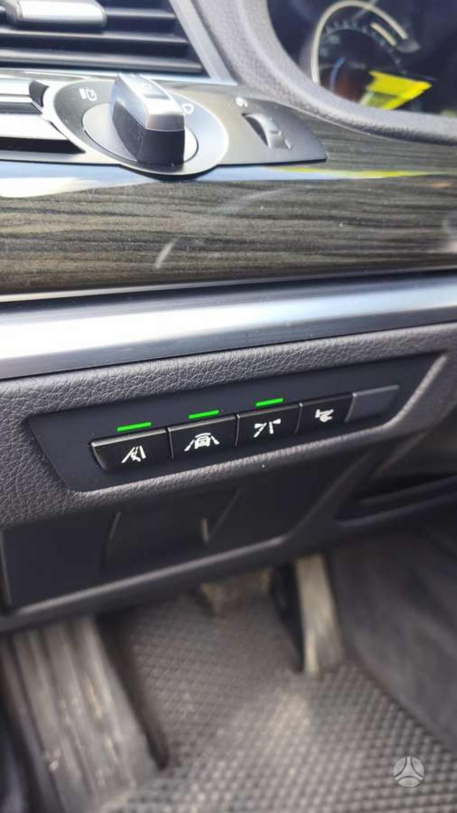 Black BMW 530 Gran Turismo 2014 in Elektrenai, with an engine capacity of 2.99 L and mileage of 280 thousand km for 13999 €, photo 27 on AUTOMOTO.COM.LV