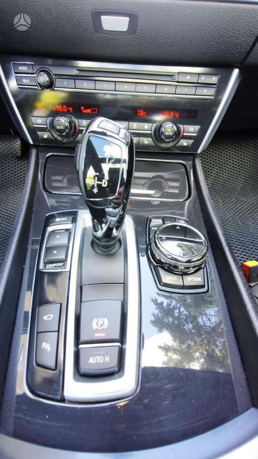 Black BMW 530 Gran Turismo 2014 in Elektrenai, with an engine capacity of 2.99 L and mileage of 280 thousand km for 13999 €, photo 33 on AUTOMOTO.COM.LV