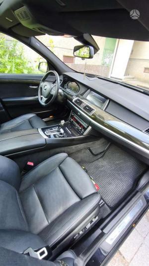 Black BMW 530 Gran Turismo 2014 in Elektrenai, with an engine capacity of 2.99 L and mileage of 280 thousand km for 13999 €, photo 34 on AUTOMOTO.COM.LV