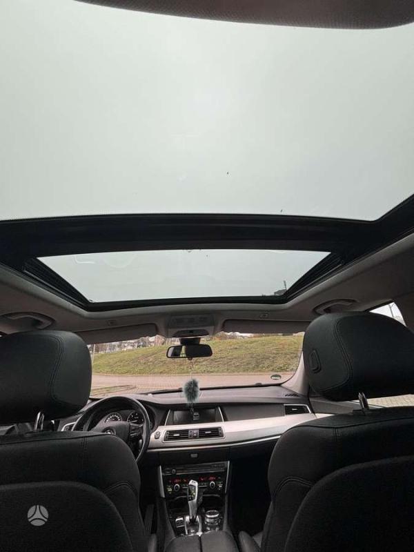 Black BMW 530 Gran Turismo 2014 in Jonava, with an engine capacity of 3.00 L and mileage of 243 thousand km for 13300 €, photo 10 on AUTOMOTO.COM.LV