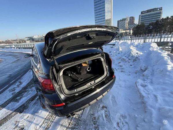 Black BMW 530 Gran Turismo 2015 in Vilnius, with an engine capacity of 2.99 L and mileage of 294 thousand km for 13600 €, photo 10 on AUTOMOTO.COM.LV