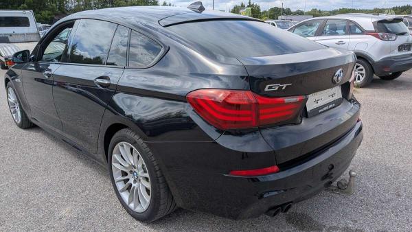 Black BMW 530 Gran Turismo 2015 in Utena, with an engine capacity of 2.99 L and mileage of 245 thousand km for 12100 €, photo 1 on AUTOMOTO.COM.LV