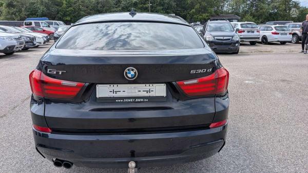Black BMW 530 Gran Turismo 2015 in Utena, with an engine capacity of 2.99 L and mileage of 245 thousand km for 12100 €, photo 4 on AUTOMOTO.COM.LV