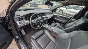 Black BMW 530 Gran Turismo 2015 in Utena, with an engine capacity of 2.99 L and mileage of 245 thousand km for 12100 €, photo 14 on AUTOMOTO.COM.LV