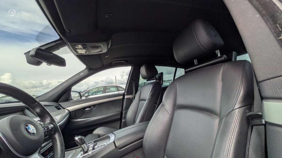 Black BMW 530 Gran Turismo 2015 in Utena, with an engine capacity of 2.99 L and mileage of 245 thousand km for 12100 €, photo 15 on AUTOMOTO.COM.LV