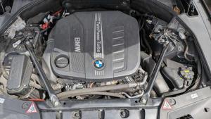 Black BMW 530 Gran Turismo 2015 in Utena, with an engine capacity of 2.99 L and mileage of 245 thousand km for 12100 €, photo 19 on AUTOMOTO.COM.LV
