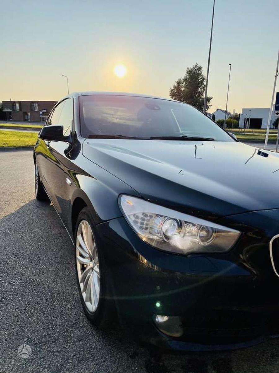 Melns BMW 530 Gran Turismo 2010 Kauņa, ar dzinēja tilpumu 3.00 L un nobraukumu 454 tūkst. km par 8300 €, foto 3 vietnē AUTOMOTO.COM.LV