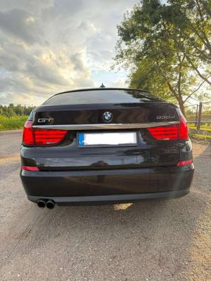 Melns BMW 530 Gran Turismo 2010 Panevēža, ar dzinēja tilpumu 3.00 L un nobraukumu 256 tūkst. km par 6000 €, foto 4 vietnē AUTOMOTO.COM.LV