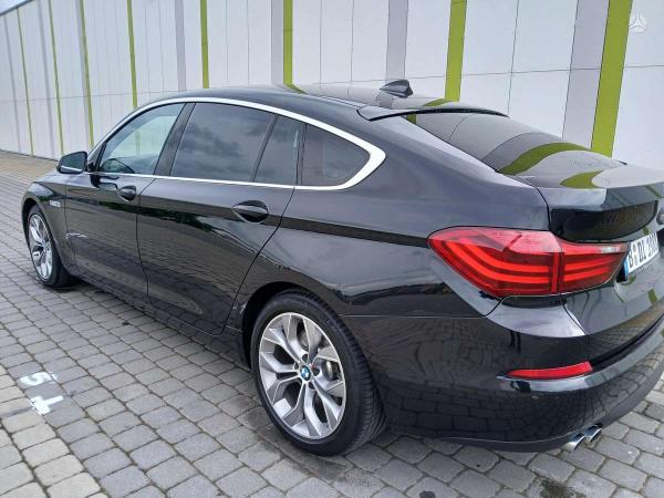 Melns BMW 530 Gran Turismo 2014 Raseiniai, ar dzinēja tilpumu 2.99 L un nobraukumu 307 tūkst. km par 13750 €, foto 4 vietnē AUTOMOTO.COM.LV