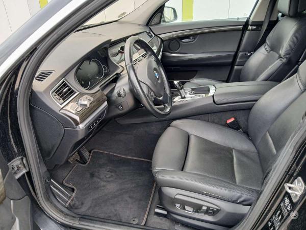Melns BMW 530 Gran Turismo 2014 Raseiniai, ar dzinēja tilpumu 2.99 L un nobraukumu 307 tūkst. km par 13750 €, foto 6 vietnē AUTOMOTO.COM.LV