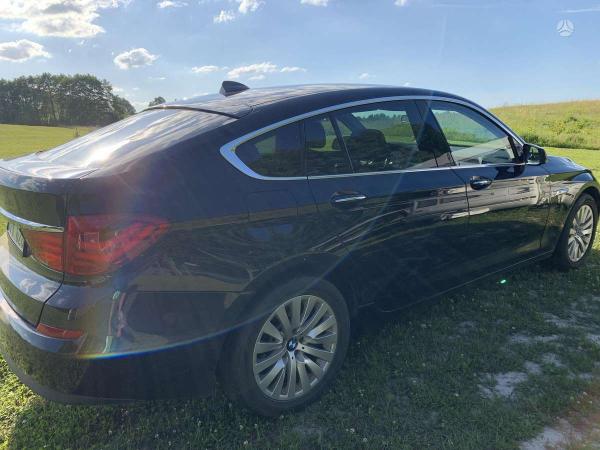 Black BMW 530 Gran Turismo 2011 in Alytus, with an engine capacity of 2.99 L and mileage of 353 thousand km for 9000 €, photo 1 on AUTOMOTO.COM.LV