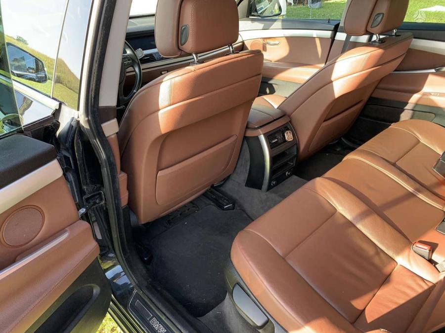 Melns BMW 530 Gran Turismo 2011 Alīta, ar dzinēja tilpumu 2.99 L un nobraukumu 353 tūkst. km par 9000 €, foto 5 vietnē AUTOMOTO.COM.LV