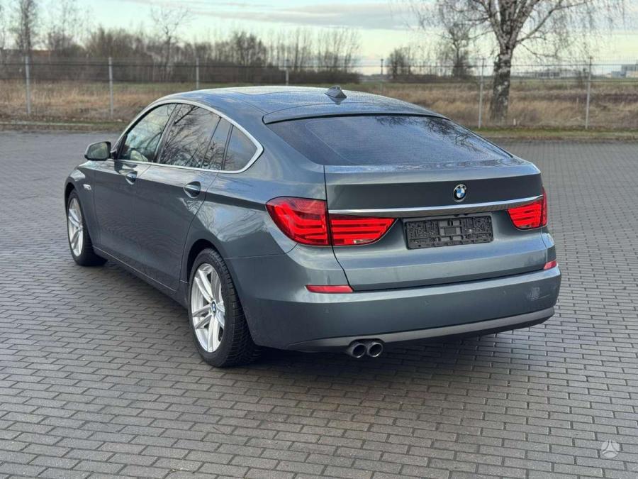Blue BMW 530 Gran Turismo 2009 in Marijampole, with an engine capacity of 2.99 L and mileage of 302 thousand km for 6600 €, photo 3 on AUTOMOTO.COM.LV