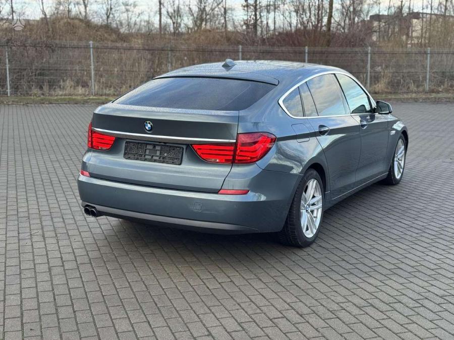 Blue BMW 530 Gran Turismo 2009 in Marijampole, with an engine capacity of 2.99 L and mileage of 302 thousand km for 6600 €, photo 5 on AUTOMOTO.COM.LV