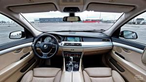 Blue BMW 530 Gran Turismo 2010 in Vilnius, with an engine capacity of 3.00 L and mileage of 335 thousand km for 9900 €, photo 19 on AUTOMOTO.COM.LV