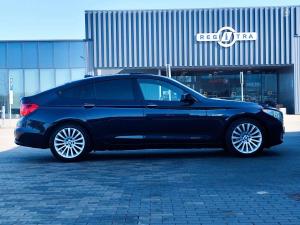 Blue BMW 530 Gran Turismo 2011 in Siauliai, with an engine capacity of 3.00 L and mileage of 200 thousand km for 11350 €, photo 10 on AUTOMOTO.COM.LV