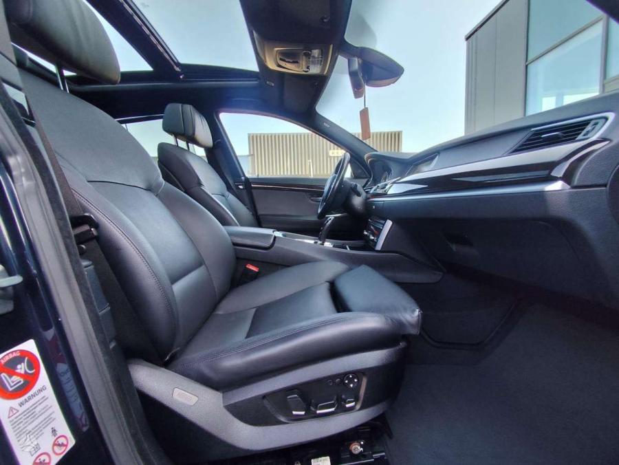 Blue BMW 530 Gran Turismo 2011 in Siauliai, with an engine capacity of 3.00 L and mileage of 200 thousand km for 11350 €, photo 23 on AUTOMOTO.COM.LV