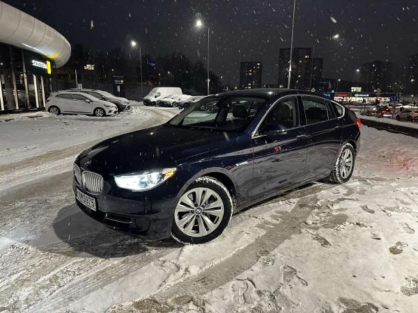 Zils BMW 530 Gran Turismo 2015 Viļņa, ar dzinēja tilpumu 2.99 L un nobraukumu 32 tūkst. km par 12999 €, foto 2 vietnē AUTOMOTO.COM.LV