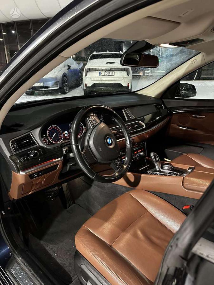 Zils BMW 530 Gran Turismo 2015 Viļņa, ar dzinēja tilpumu 2.99 L un nobraukumu 32 tūkst. km par 12999 €, foto 10 vietnē AUTOMOTO.COM.LV