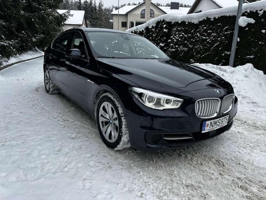 Blue BMW 530 Gran Turismo 2015 in Vilnius, with an engine capacity of 3.00 L and mileage of 320 thousand km for 12950 €, photo 2 on AUTOMOTO.COM.LV