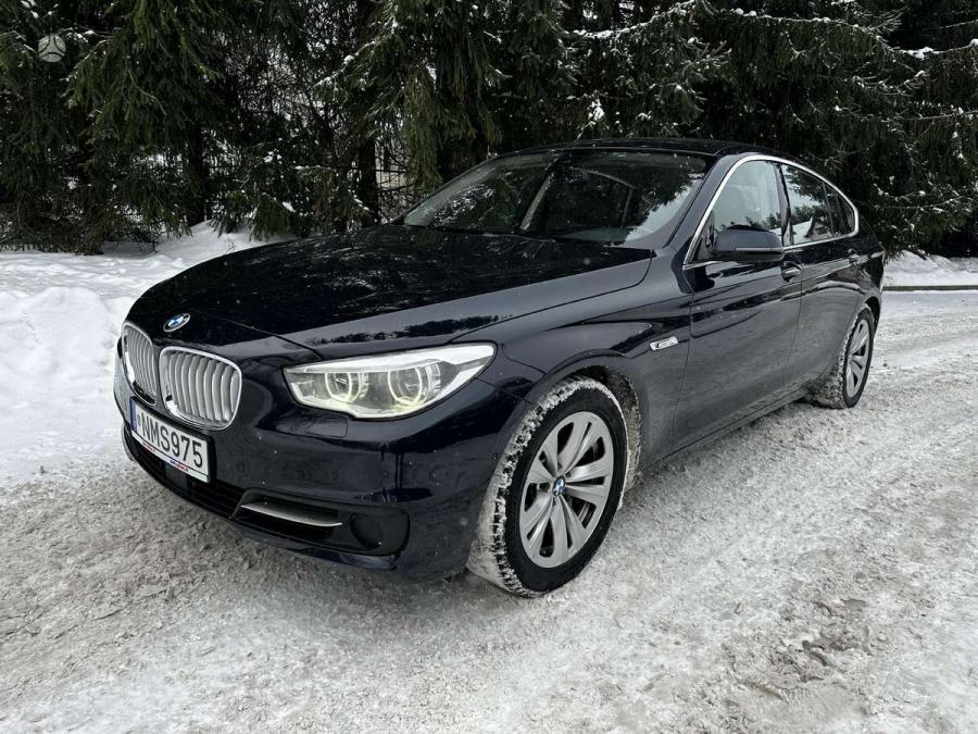 Blue BMW 530 Gran Turismo 2015 in Vilnius, with an engine capacity of 2.99 L and mileage of 300 thousand km for 12600 €, photo 1 on AUTOMOTO.COM.LV