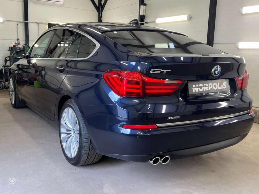 Blue BMW 530 Gran Turismo 2015 in Vilnius, with an engine capacity of 2.99 L and mileage of 205 thousand km for 12584 €, photo 7 on AUTOMOTO.COM.LV