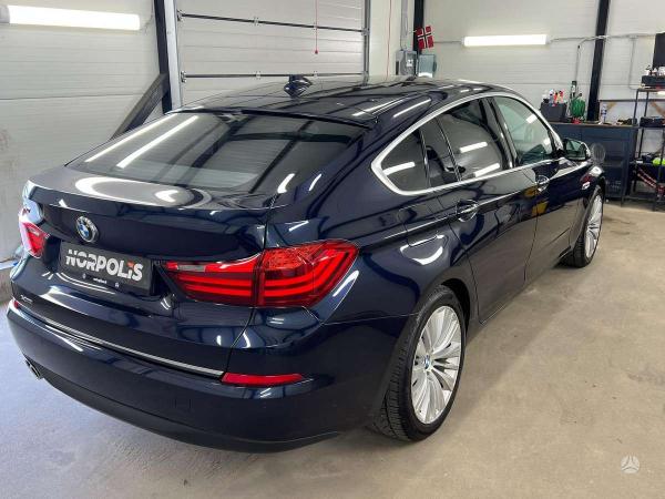 Blue BMW 530 Gran Turismo 2015 in Vilnius, with an engine capacity of 2.99 L and mileage of 205 thousand km for 12584 €, photo 7 on AUTOMOTO.COM.LV