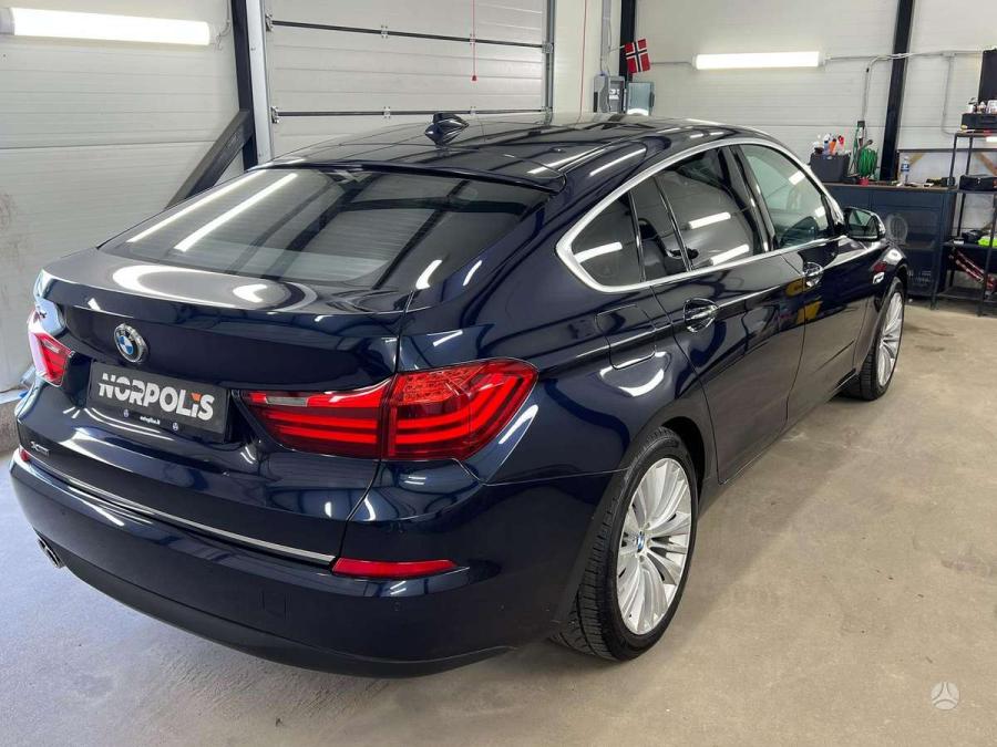 Blue BMW 530 Gran Turismo 2015 in Vilnius, with an engine capacity of 2.99 L and mileage of 205 thousand km for 12584 €, photo 8 on AUTOMOTO.COM.LV