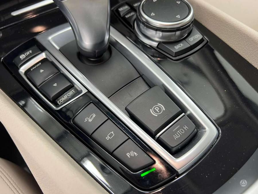 Blue BMW 530 Gran Turismo 2015 in Vilnius, with an engine capacity of 2.99 L and mileage of 205 thousand km for 12584 €, photo 21 on AUTOMOTO.COM.LV