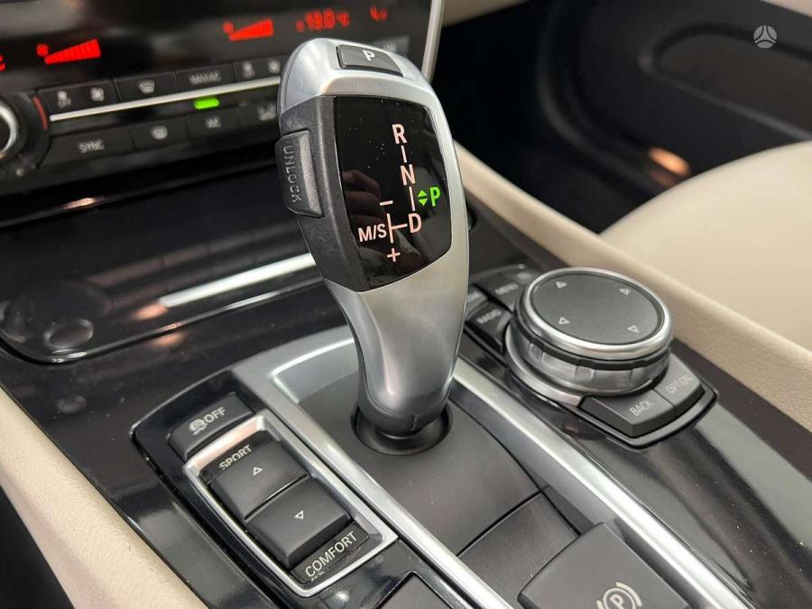 Blue BMW 530 Gran Turismo 2015 in Vilnius, with an engine capacity of 2.99 L and mileage of 205 thousand km for 12584 €, photo 22 on AUTOMOTO.COM.LV