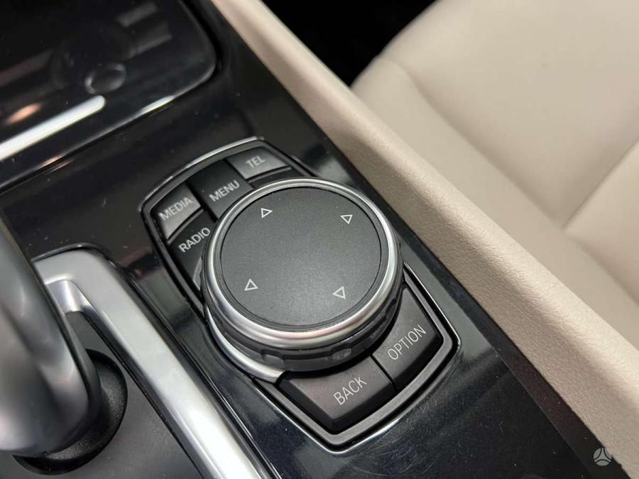 Blue BMW 530 Gran Turismo 2015 in Vilnius, with an engine capacity of 2.99 L and mileage of 205 thousand km for 12584 €, photo 23 on AUTOMOTO.COM.LV