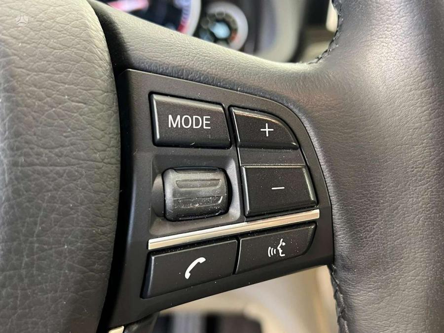 Blue BMW 530 Gran Turismo 2015 in Vilnius, with an engine capacity of 2.99 L and mileage of 205 thousand km for 12584 €, photo 28 on AUTOMOTO.COM.LV