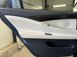 Blue BMW 530 Gran Turismo 2015 in Vilnius, with an engine capacity of 2.99 L and mileage of 205 thousand km for 12584 €, photo 29 on AUTOMOTO.COM.LV