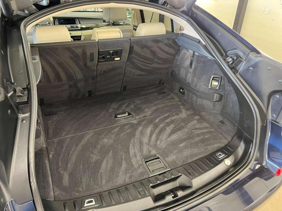 Blue BMW 530 Gran Turismo 2015 in Vilnius, with an engine capacity of 2.99 L and mileage of 205 thousand km for 12584 €, photo 33 on AUTOMOTO.COM.LV