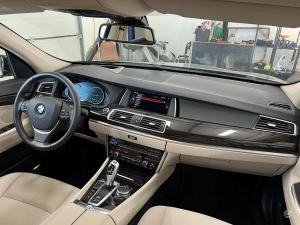 Blue BMW 530 Gran Turismo 2015 in Vilnius, with an engine capacity of 2.99 L and mileage of 205 thousand km for 12584 €, photo 39 on AUTOMOTO.COM.LV