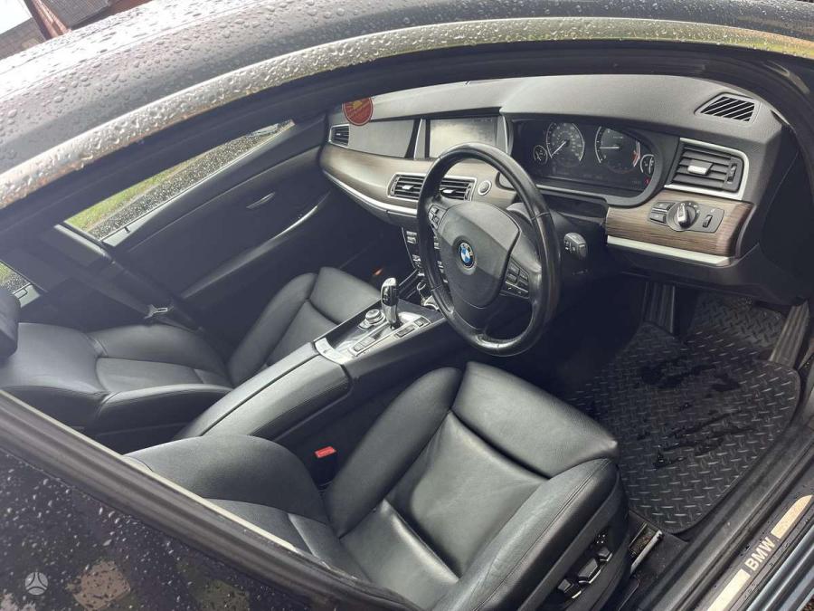 Blue BMW 530 Gran Turismo 2010 in Silute, with an engine capacity of 0.00 L and mileage of 297 thousand km for 3800 €, photo 8 on AUTOMOTO.COM.LV