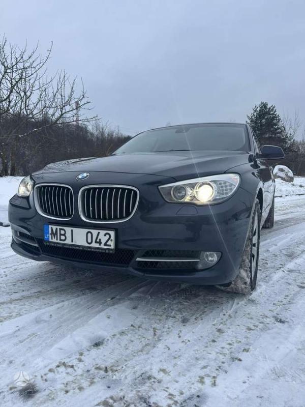 Zils BMW 530 Gran Turismo 2011 Viļņa, ar dzinēja tilpumu 2.99 L un nobraukumu 330 tūkst. km par 11500 €, foto 3 vietnē AUTOMOTO.COM.LV