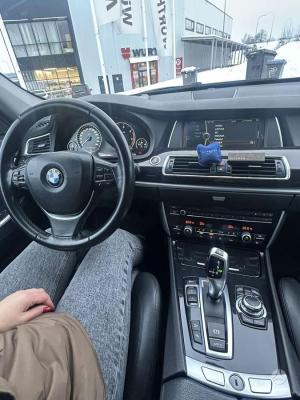 Zils BMW 530 Gran Turismo 2011 Viļņa, ar dzinēja tilpumu 2.99 L un nobraukumu 330 tūkst. km par 11500 €, foto 21 vietnē AUTOMOTO.COM.LV