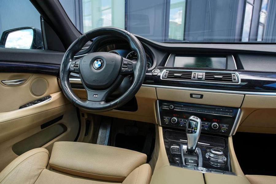 Brūns BMW 530 Gran Turismo 2013 Kauņa, ar dzinēja tilpumu 2.99 L un nobraukumu 208 tūkst. km par 12750 €, foto 19 vietnē AUTOMOTO.COM.LV