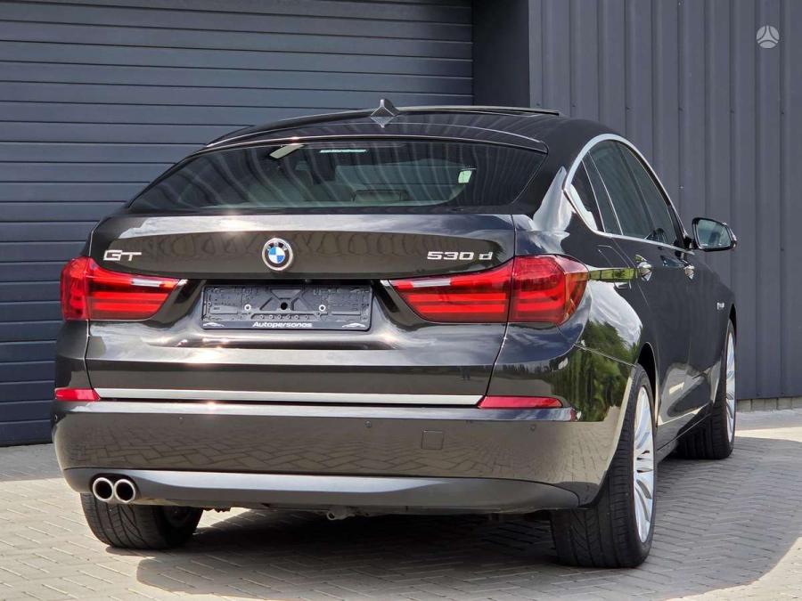 Brūns BMW 530 Gran Turismo 2015 Kauņa, ar dzinēja tilpumu 3.00 L un nobraukumu 149 tūkst. km par 16999 €, foto 14 vietnē AUTOMOTO.COM.LV