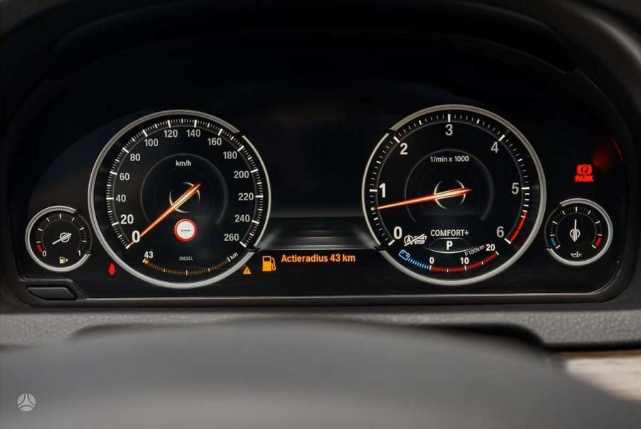 Brūns BMW 530 Gran Turismo 2015 Kauņa, ar dzinēja tilpumu 3.00 L un nobraukumu 149 tūkst. km par 16999 €, foto 32 vietnē AUTOMOTO.COM.LV