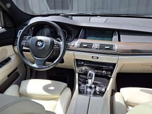 Brūns BMW 530 Gran Turismo 2015 Kauņa, ar dzinēja tilpumu 3.00 L un nobraukumu 149 tūkst. km par 16999 €, foto 3 vietnē AUTOMOTO.COM.LV