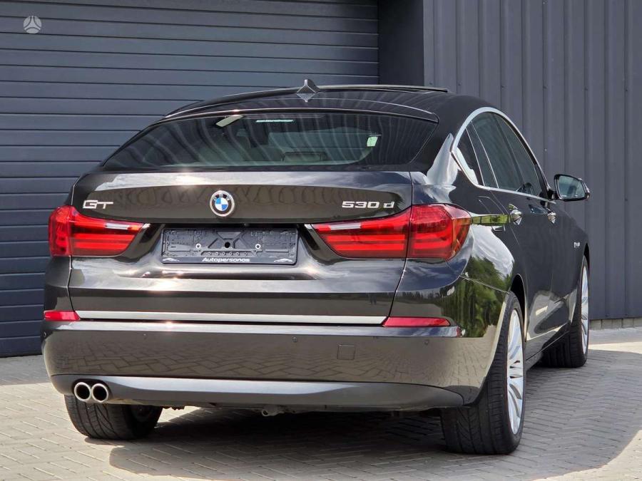 Brūns BMW 530 Gran Turismo 2015 Kauņa, ar dzinēja tilpumu 3.00 L un nobraukumu 149 tūkst. km par 16999 €, foto 14 vietnē AUTOMOTO.COM.LV
