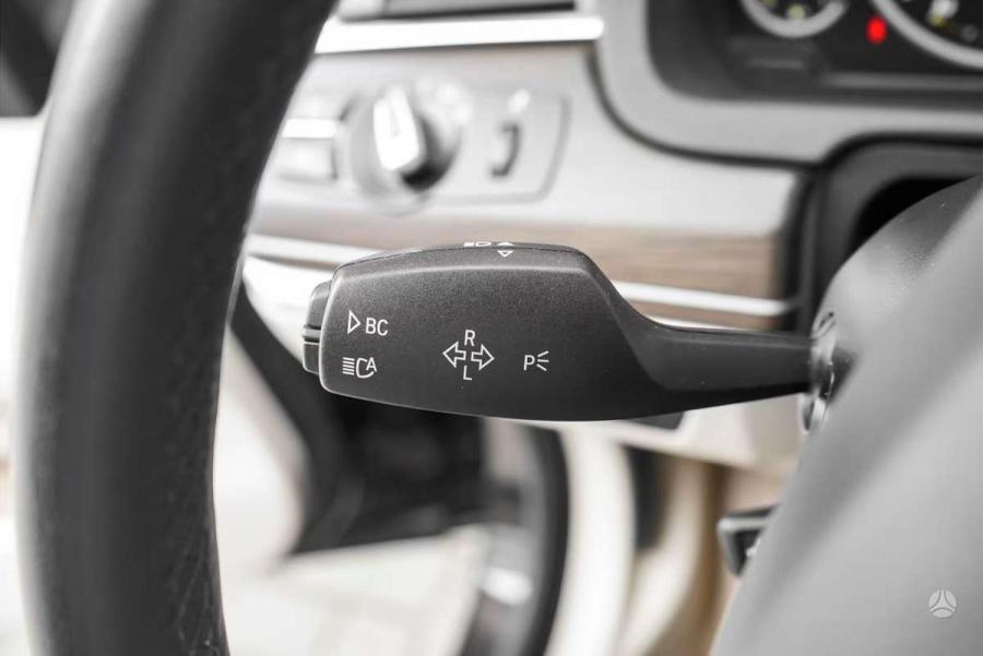 Brūns BMW 530 Gran Turismo 2015 Kauņa, ar dzinēja tilpumu 3.00 L un nobraukumu 149 tūkst. km par 16999 €, foto 28 vietnē AUTOMOTO.COM.LV